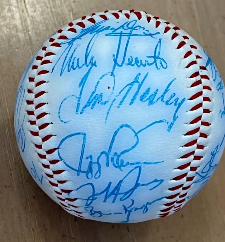 Rickey Henderson Autograph + 25 Signatures Oakland A’s 1980’s – Beverly ...